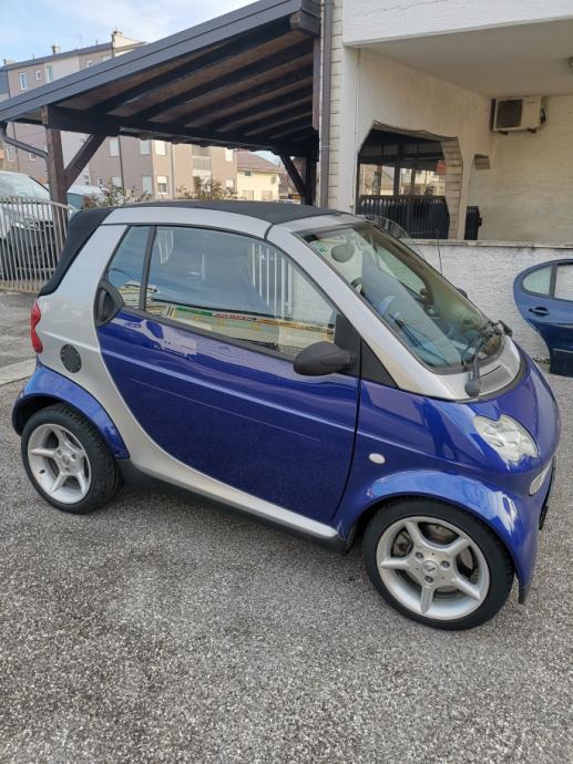 Smart fortwo cabrio Pulse automatik, 2001 god.