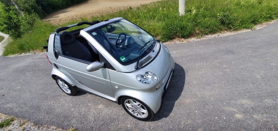 Smart fortwo cabrio, 2003 god.