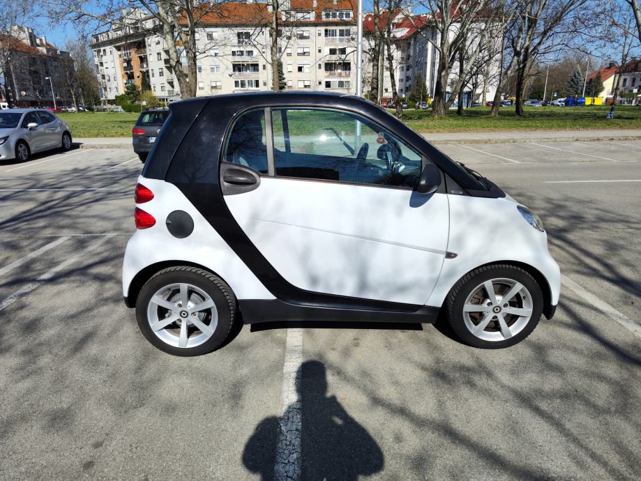 Smart fortwo cdi DIESEL 104000 km, 2009 god.