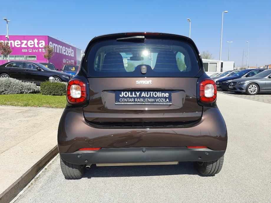 Smart fortwo coupe 1.0 Passion, 2019 god.