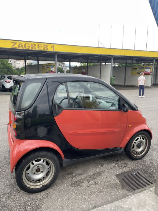 Smart fortwo coupe 450 - automatik, klima, reg do 11/23, 2001 god.