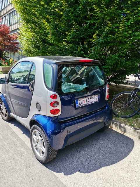 Smart fortwo coupe 450 automatik, 2003 god.