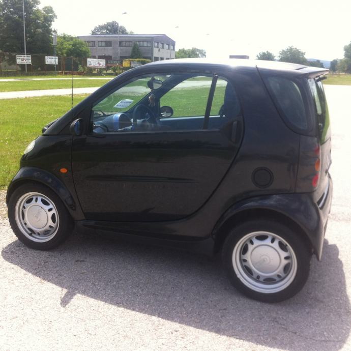 Smart fortwo coupe 450, 1999 god.