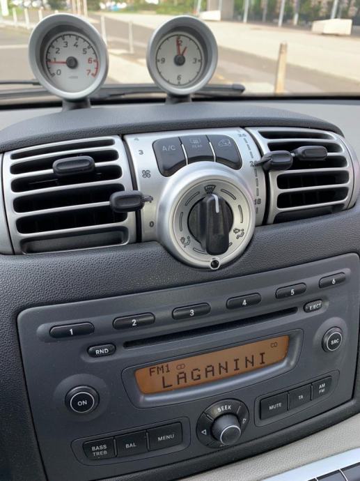 Smart fortwo 1.0 MHD 451,High style,klima,servo,panorama,automatik, F1 ...