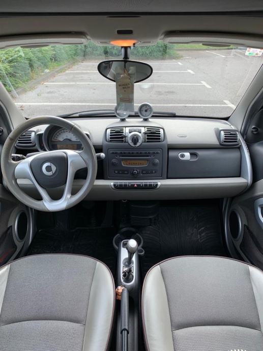 Smart fortwo 1.0 MHD 451,High style,klima,servo,panorama,automatik, F1 ...