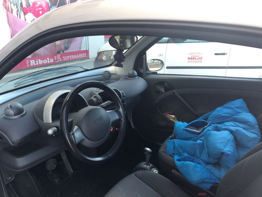 Smart fortwo coupe city coupe 0.6 automatik **NOVI MOTOR**, 2001 god. Smart fortwo coupe city coupe 0.6 automatik **NOVI MOTOR**, 2001 god.