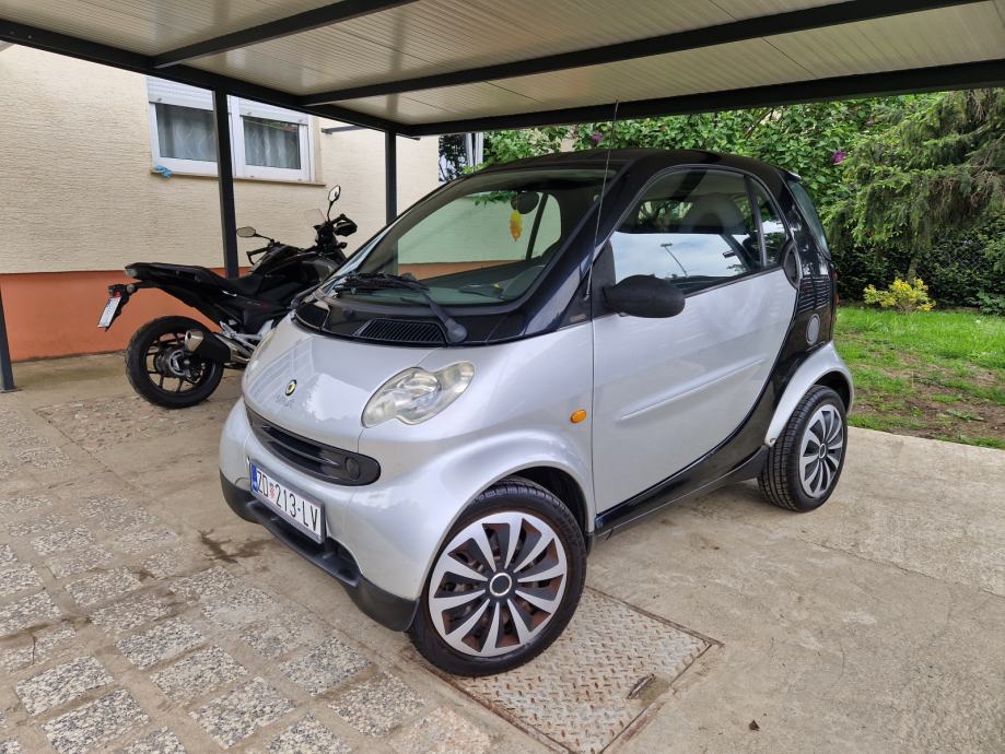 Smart fortwo coupe city coupe, 2003 god.