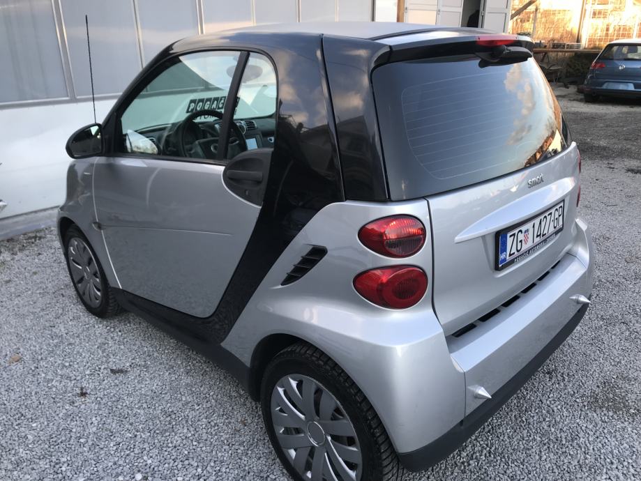 Smart fortwo coupe DIESEL — REGISTRIRAN -AUTOMATIC, 2010 god.