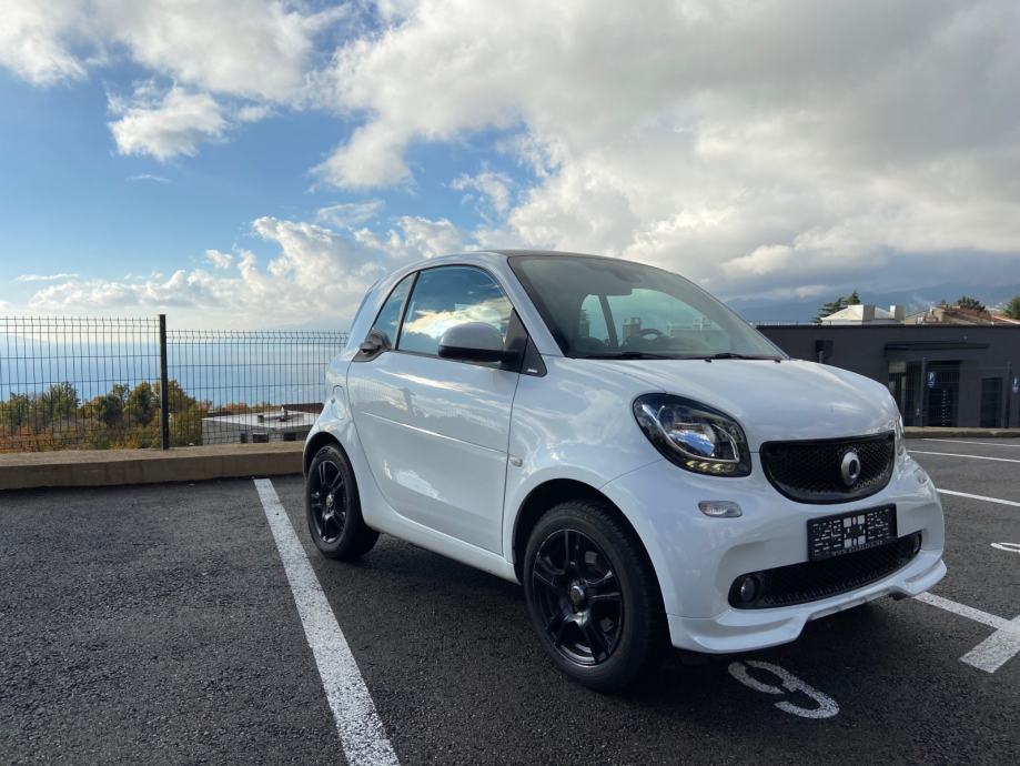 Smart F2 Passion 52kw Automatik *REG.12/2023*, 2016 god.