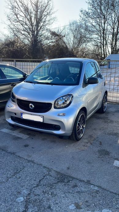 Smart fortwo coupe automatik, 2015 god.