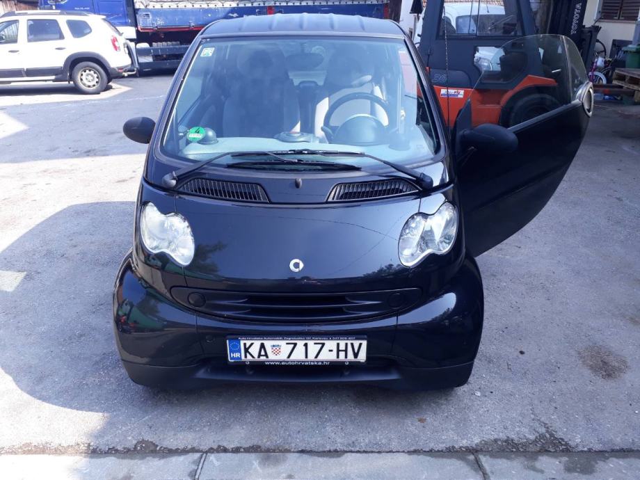 Smart fortwo coupe Pure, 2003 god.