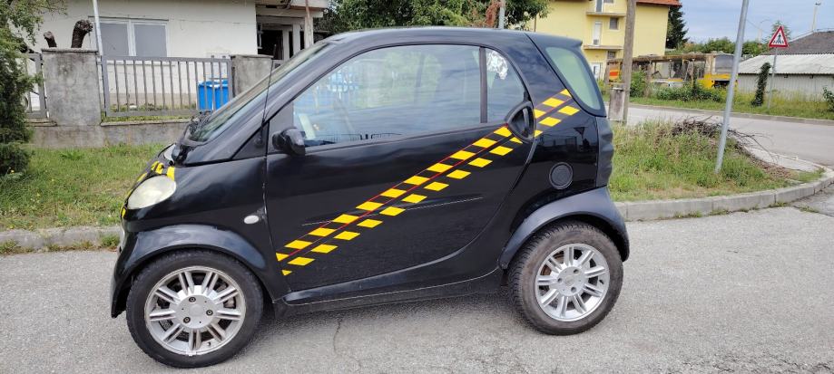 Smart fortwo coupe smart automatik REGISTRIRAN 5/2026, 2000 god.