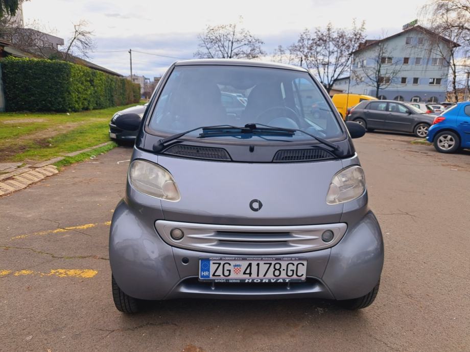 Smart 800 CDI - REGISTRIRAN GODINU DANA - PANORAMA - KLIMA - ODLIČAN ...