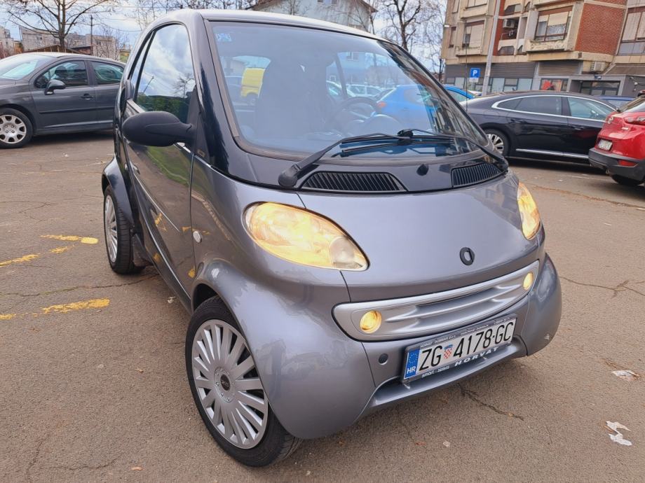 Smart 800 CDI - REGISTRIRAN GODINU DANA - PANORAMA - KLIMA - ODLIČAN ...