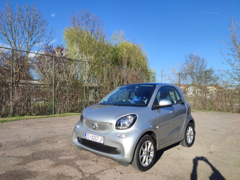 Smart fortwo coupe 453 Prime - koža, panorama, LED, REG 01/2025, 2016 god.