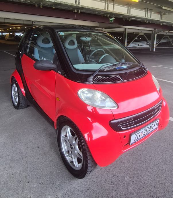 Smart fortwo coupe smart, 2001 god.