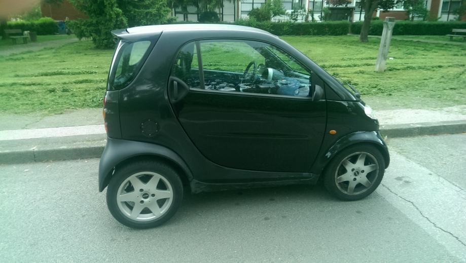 Smart fortwo coupe smart, 1999 god.