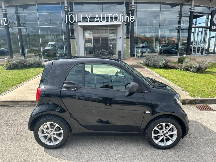 Smart fortwo coupe 0.9 USLUŽNA PRODAJA, 2019 god.