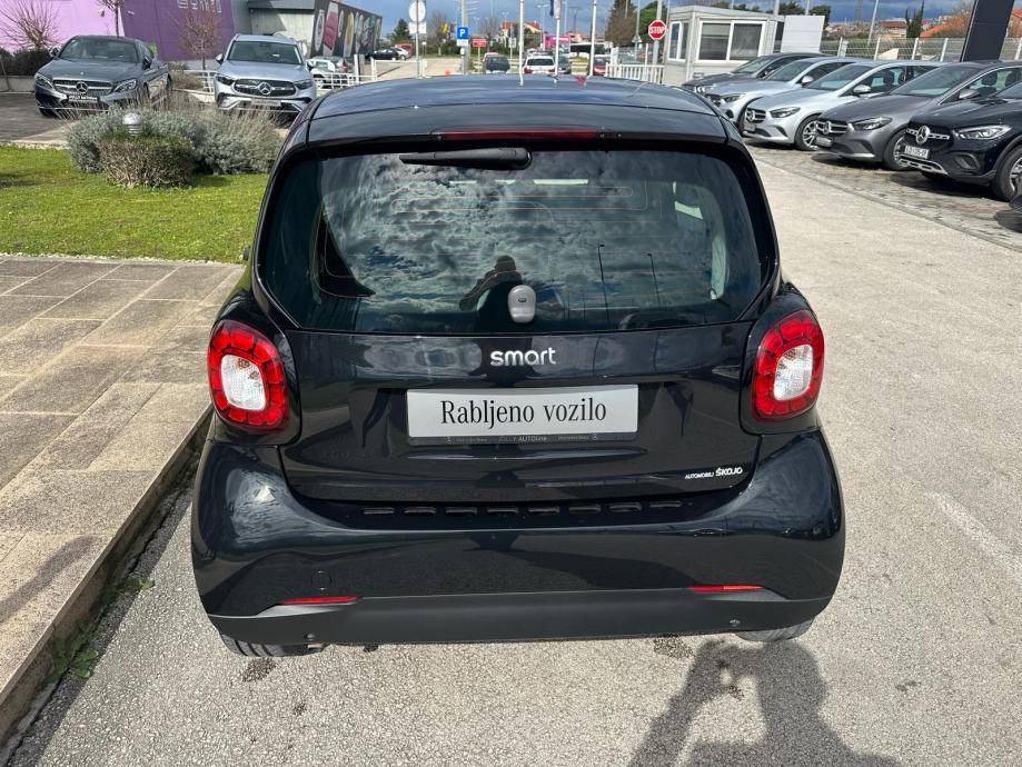 Smart fortwo coupe 0.9 USLUŽNA PRODAJA, 2019 god.