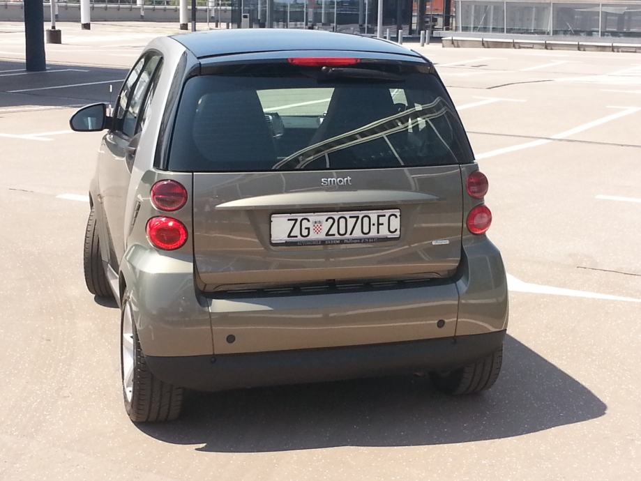 Smart fortwo LIMITED ONE F1 - MOGUĆA ZAMJENA ZA VEČI AUTO, 2007 god.