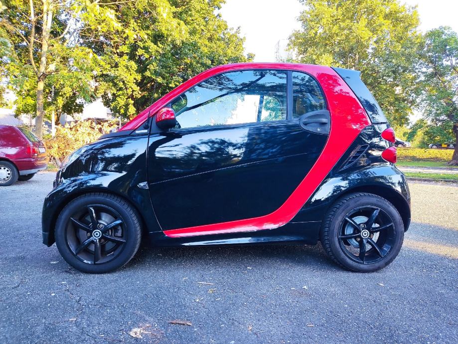 SMART fortwo Sharp Red limited edition, 2012 god.