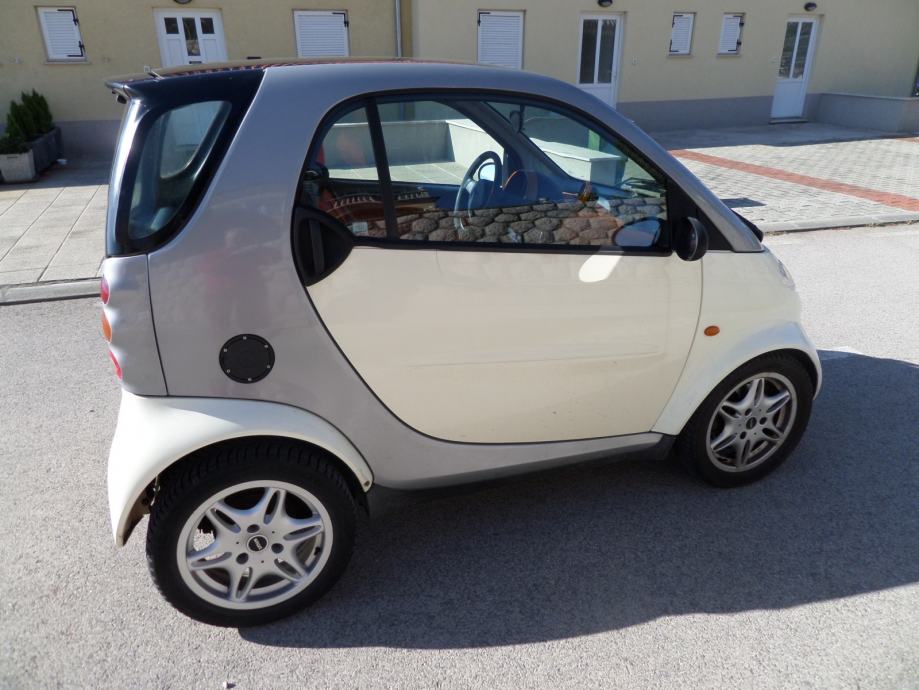 Smart fortwo, 2000 god.