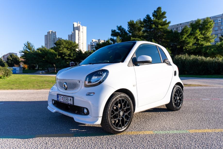 Smart fortwo *TURBO*BRABUS*, 2019 god.