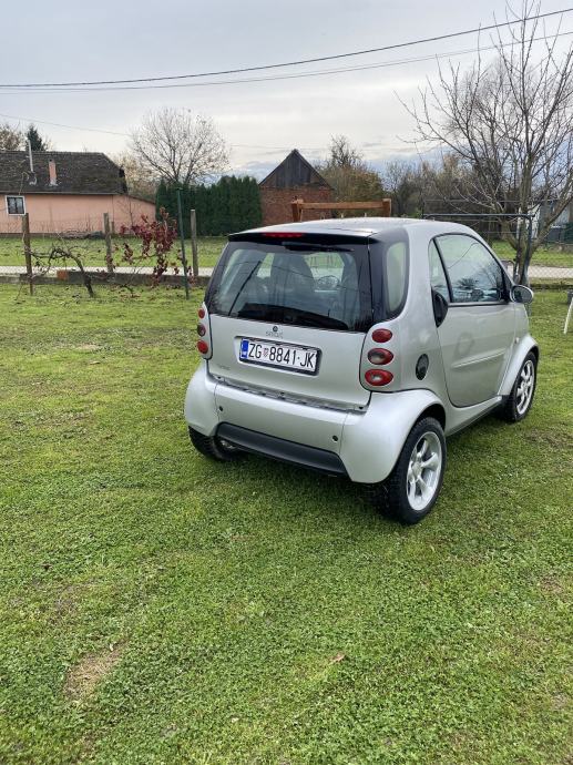 Smart F1 komande na volanu reg god dana cijena 2050€ ZAMJENA ZA VECI ...