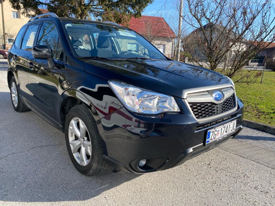 Subaru Forester 2,0 D automatik, 2015 god.