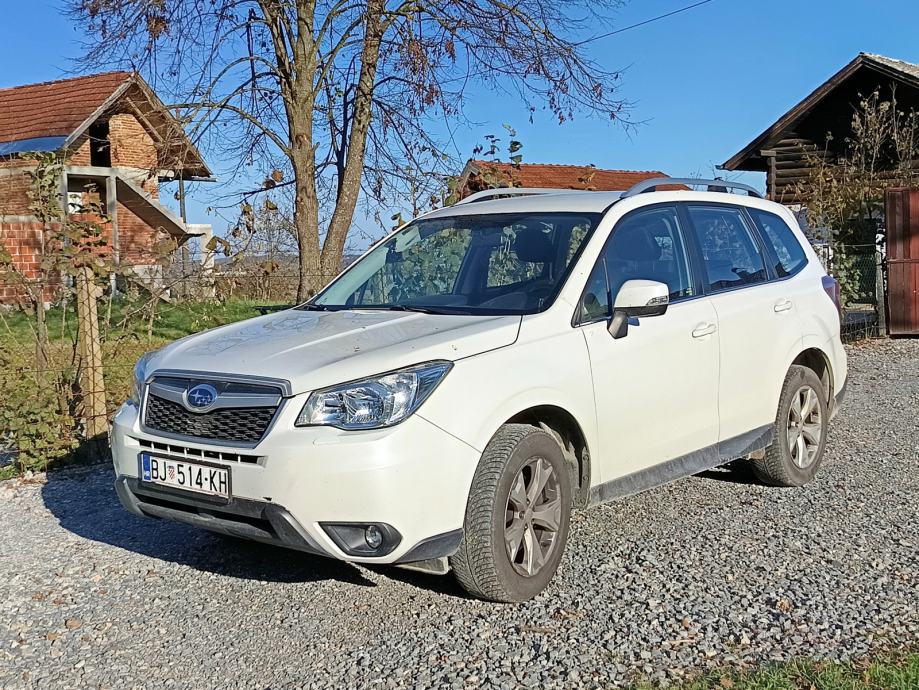Subaru Forester 2,0 D automatik, 2015 god.