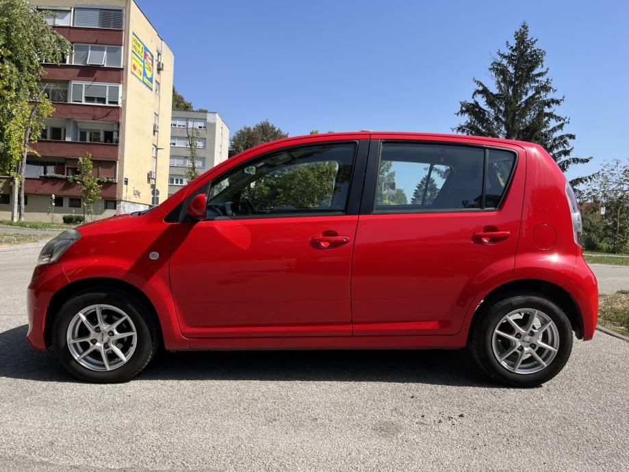 Subaru Justy 1,0, 2010 god.