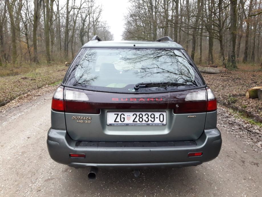 Subaru Outback 3.0 H6, 2001 god.