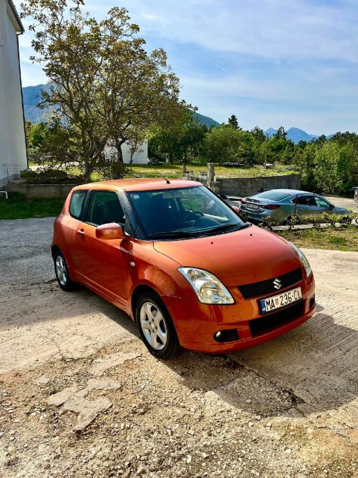 SUZUKI SWIFT 1,3 AUTOMATIK, 2005 god.