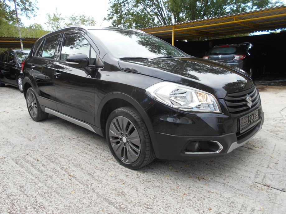 Suzuki SX4 S-Cross 1.6 DITD ALL GRIP,4X4,88KW-120HP,75000 KM ,ALU 17 ...