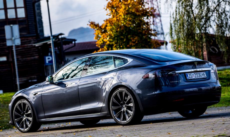 Tesla Model S 100D/CCS/Autopilot2.5, 2019 god.