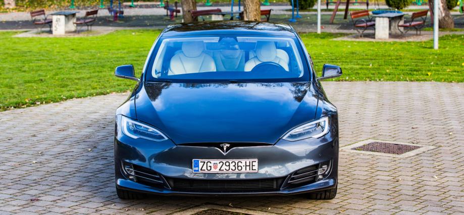 Tesla Model S 100D/CCS/Autopilot2.5, 2019 god.