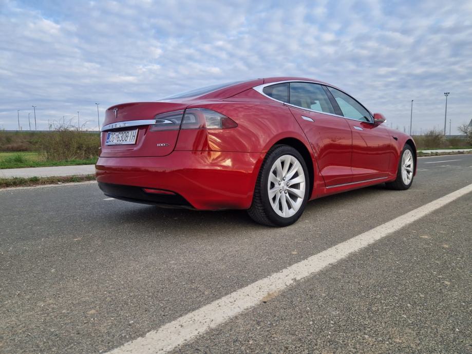 Tesla Model S 100D 100 KWh, 2017 god.