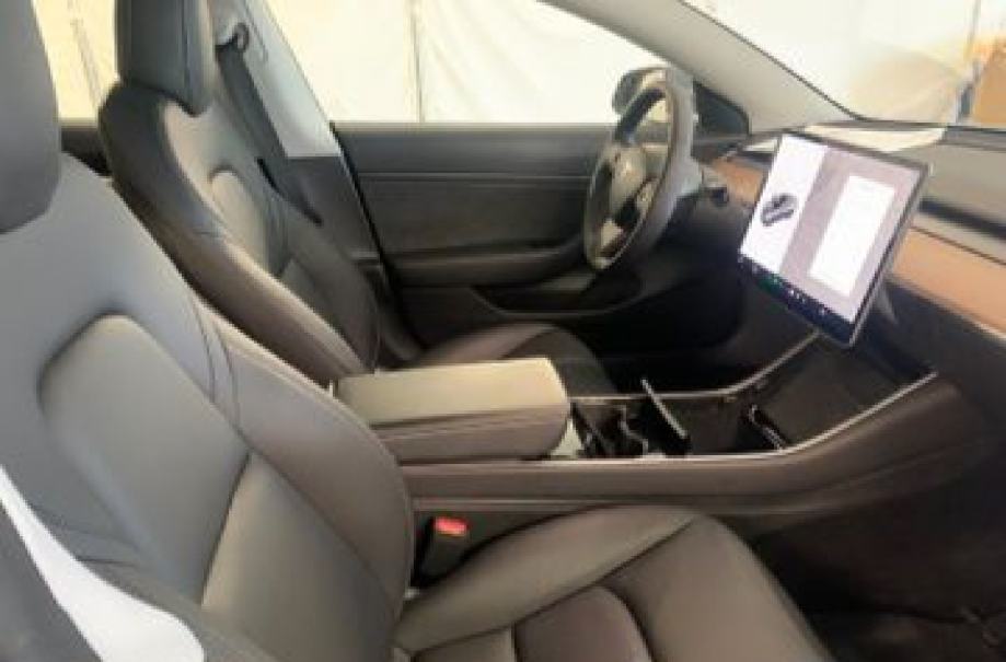 Tesla Model 3 Dual, 2020 god.