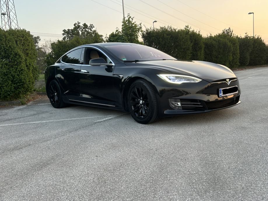 Tesla Model S90D Besplati Supercharger, autopilot, 2017 god.