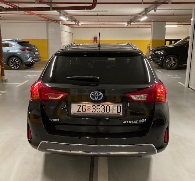 Toyota Auris karavan TS 1,8 VVT-i Sol automatik, 2014 god.