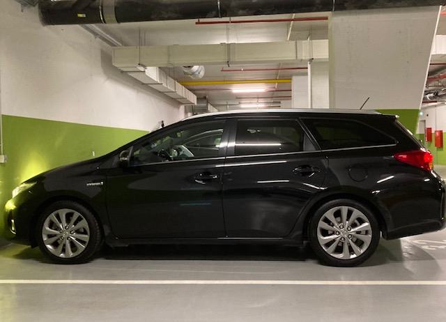 Toyota Auris karavan TS 1,8 VVT-i Sol automatik, 2014 god.