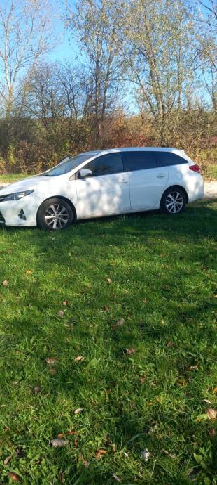 Toyota Auris karavan TS 2,0 D-4D, 2013 god.