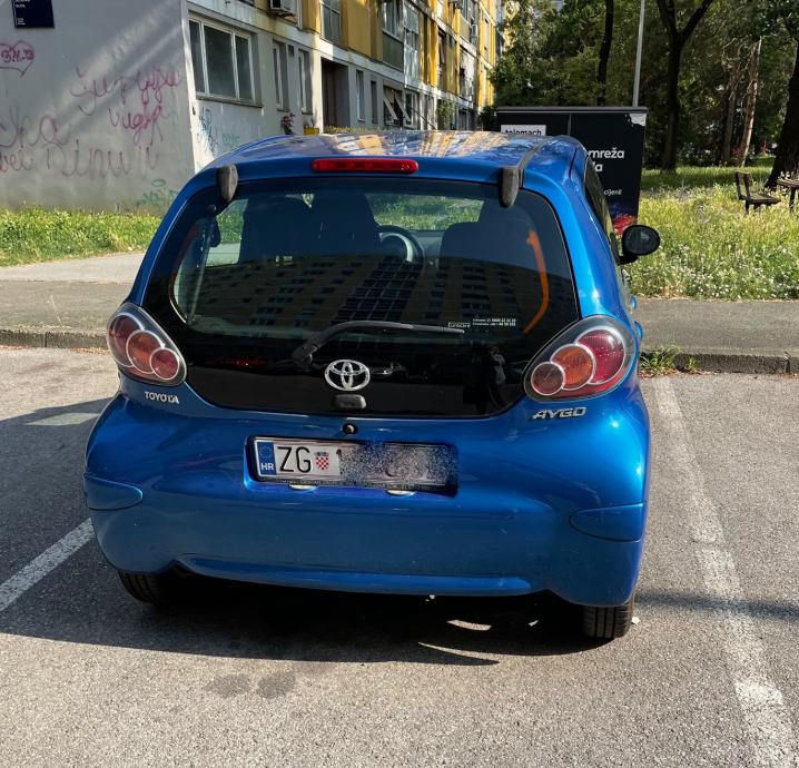 Toyota Aygo 1,0 VVT-i,2009.,serv.knjiž.,klima, prvi vlasnik,69000 km ...