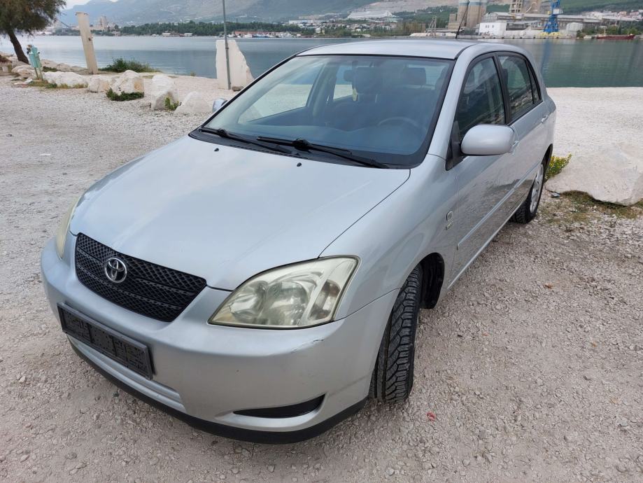 Toyota Corolla 1.4 VVT-I, 2004 god.