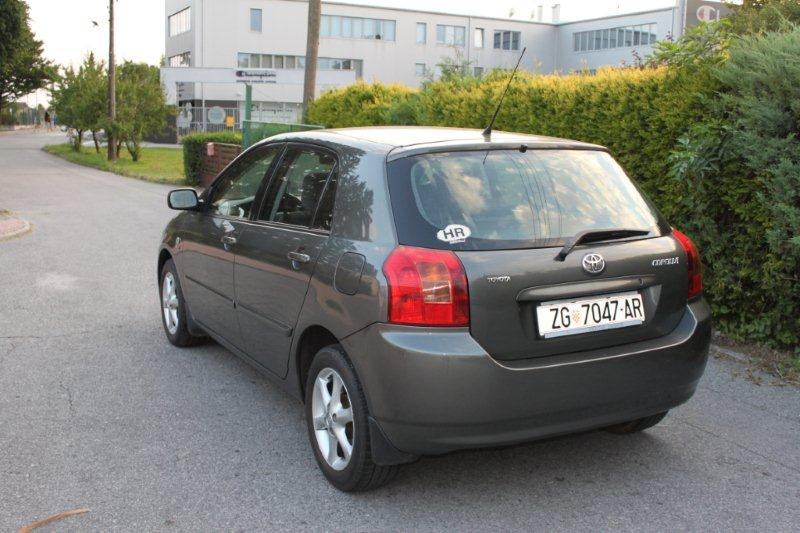 Toyota Corolla 1.6 VVTi , 2003 god.