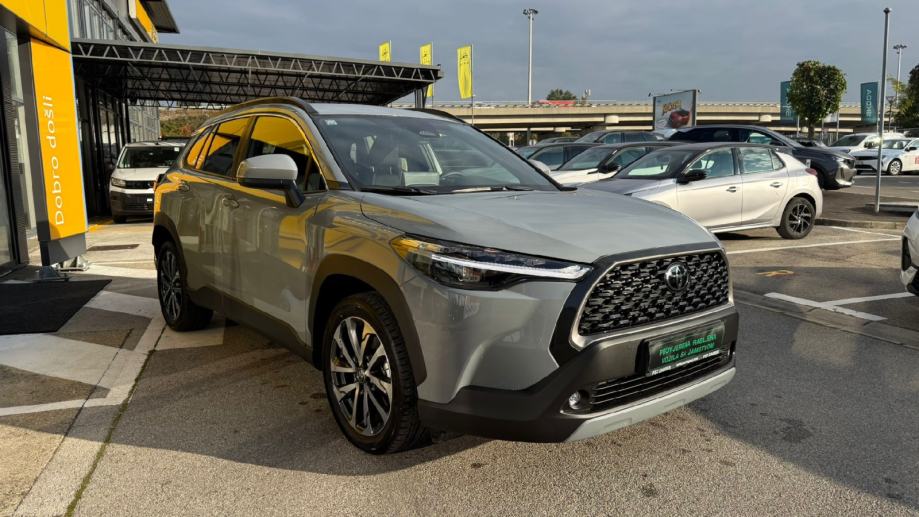 Toyota Corolla Cross Hybrid 2.0 112kw - Provjerena rabljena vozila ...