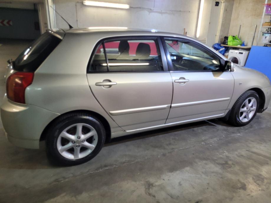 Toyota Corolla Luna HB 1.4 D4D, 2005 god.