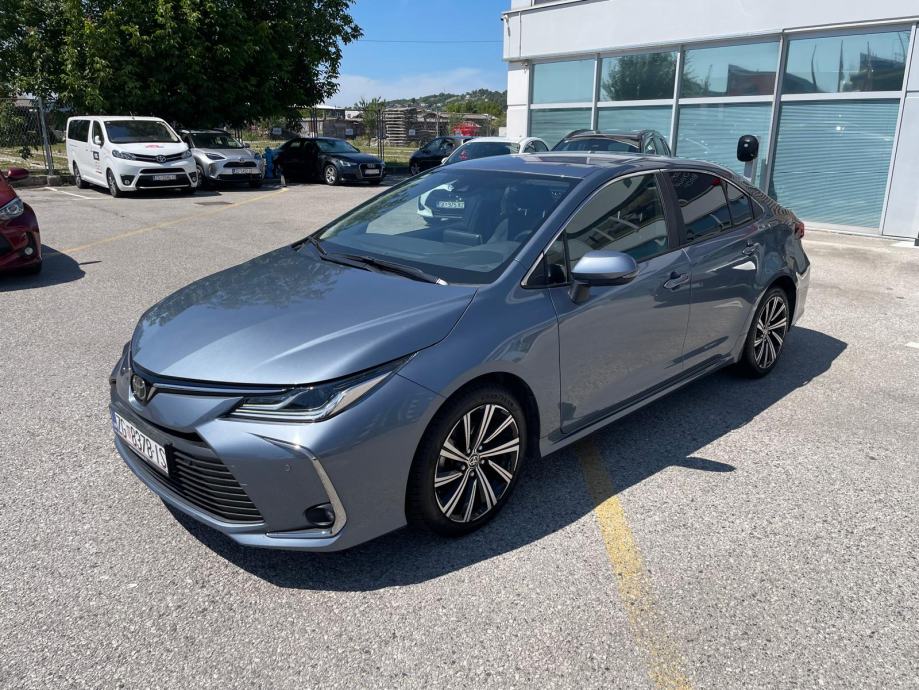 TOYOTA COROLLA SEDAN 1 5VVT i SOL TVORNI KO JAMSTVO 2022 God TOYOTA COROLLA SEDAN 1 5VVT i SOL TVORNI KO JAMSTVO 2022 God