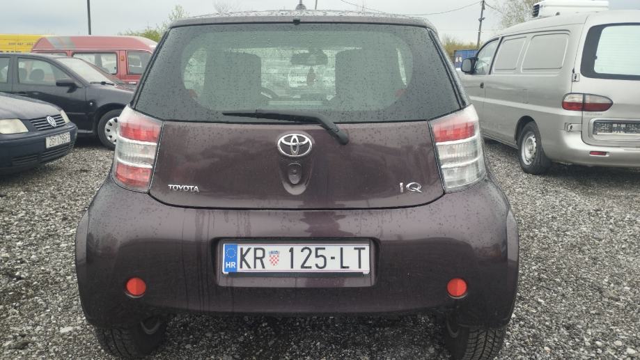 Toyota iQ 1,0 VVT-i, 2009 god.
