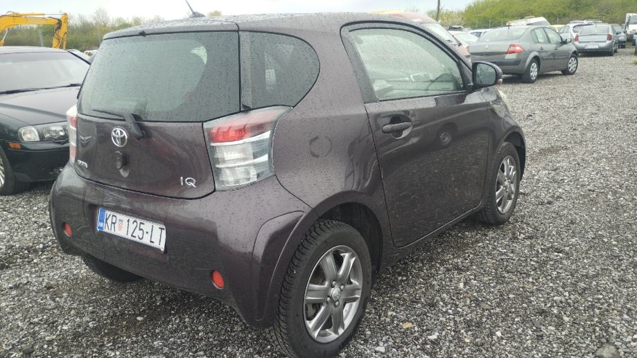 Toyota iQ 1,0 VVT-i, 2009 god.
